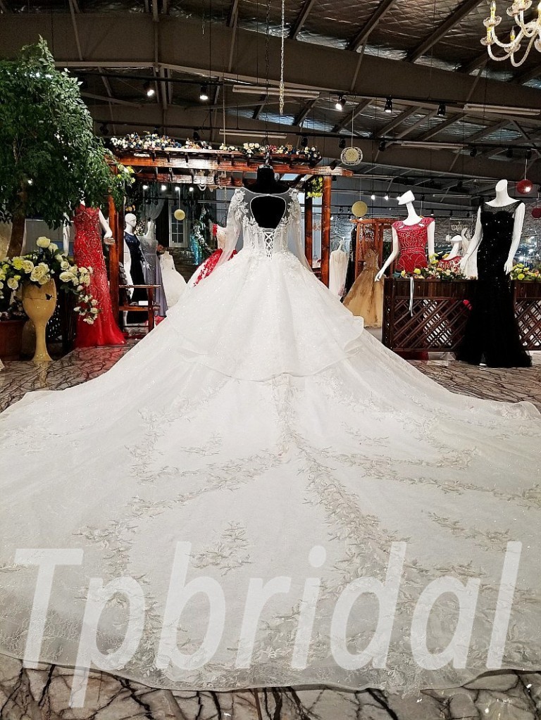 Ball Gown Wedding Dress Long Train Lace Crystal Hand Made